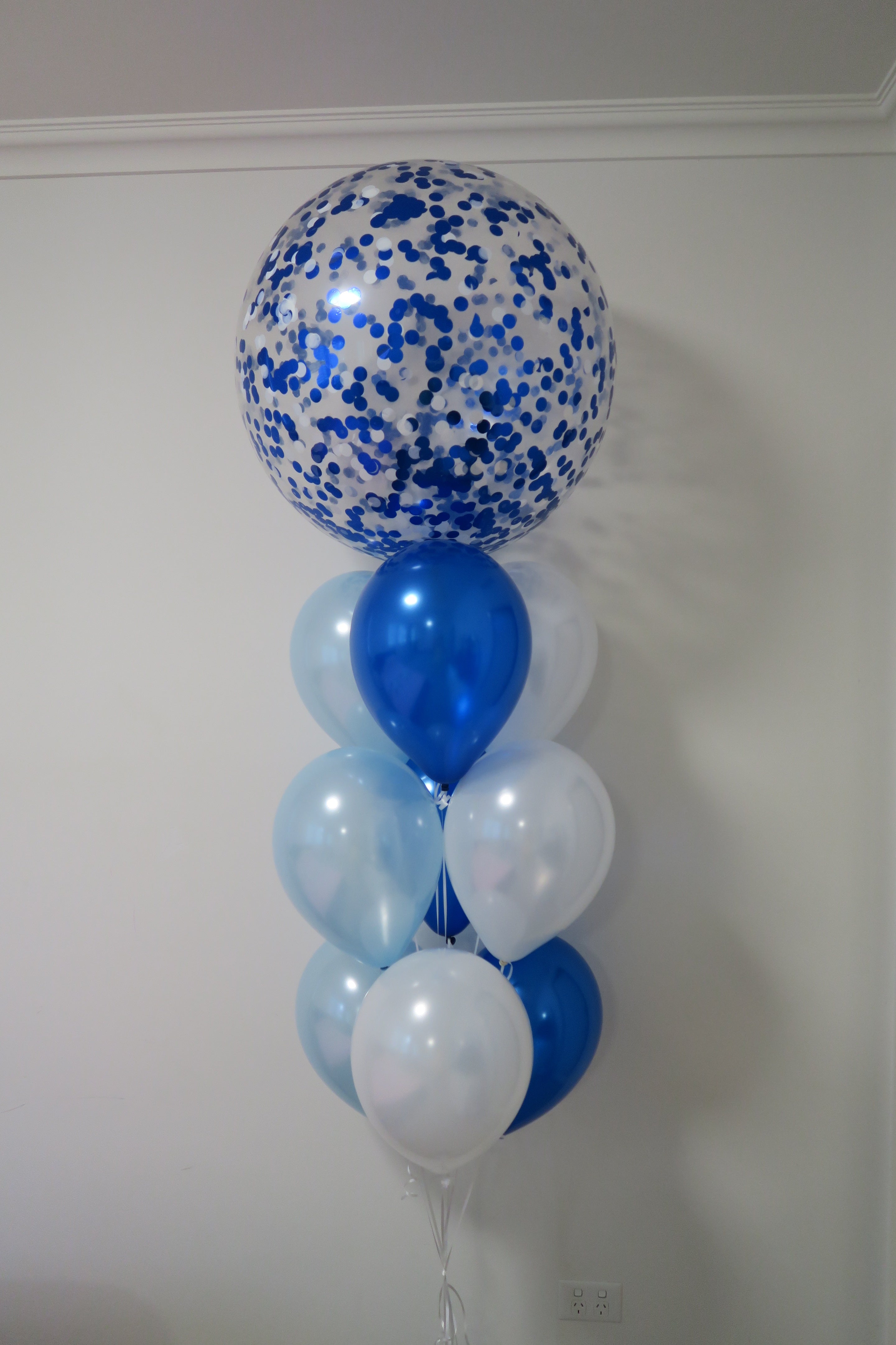 3ft blue confetti helium balloon bouquet – Balloon Essentials